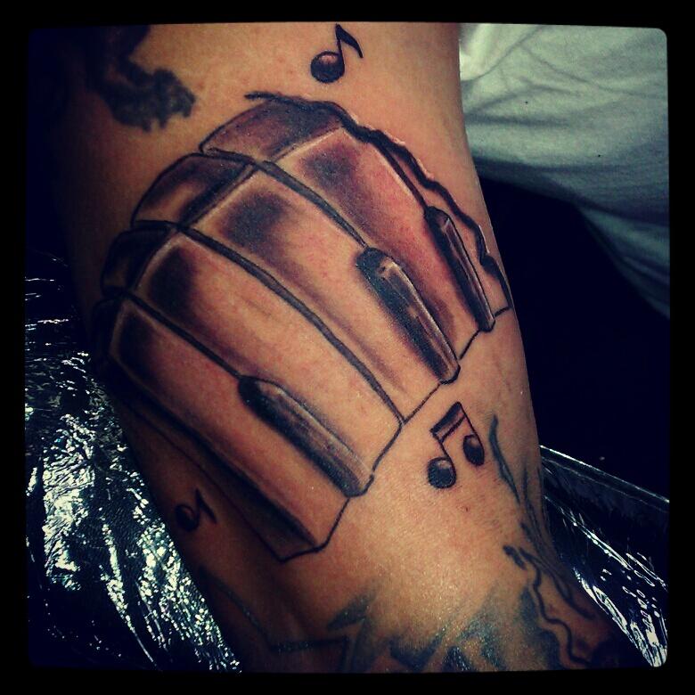 custom freehand keyboard piece by Bobby Cimorelli: TattooNOW