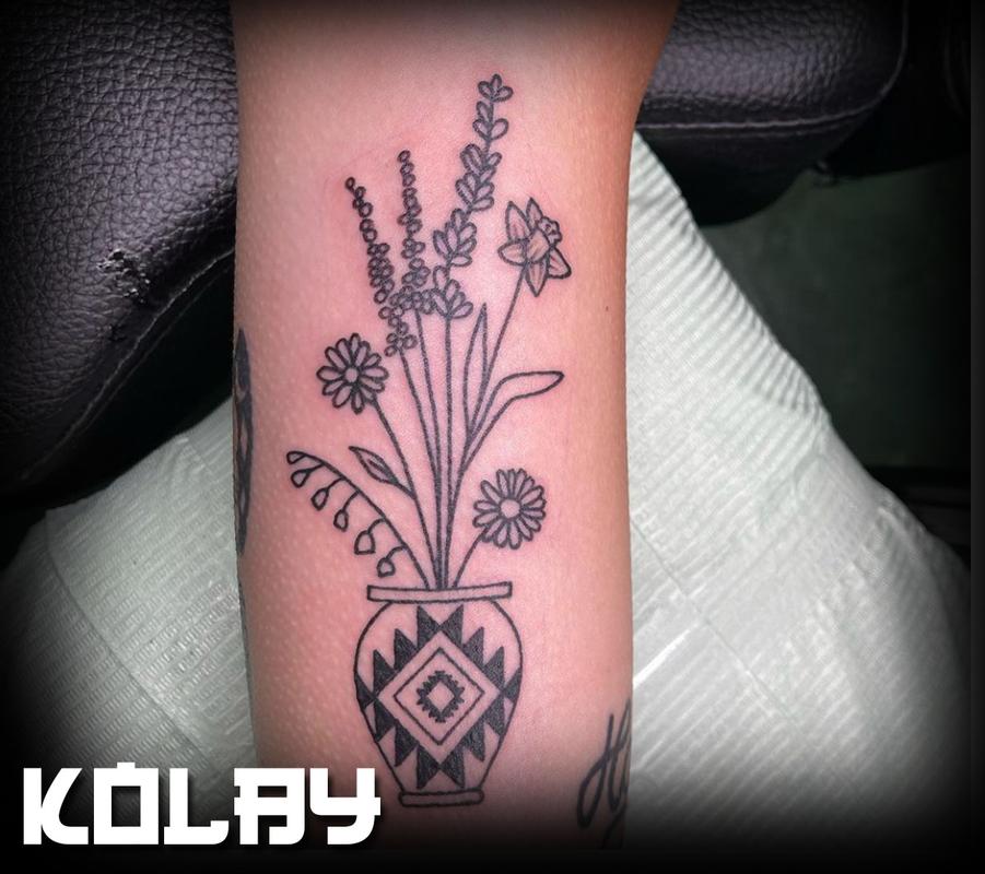 Simple flowers in a pot by Kolby Chandler: TattooNOW